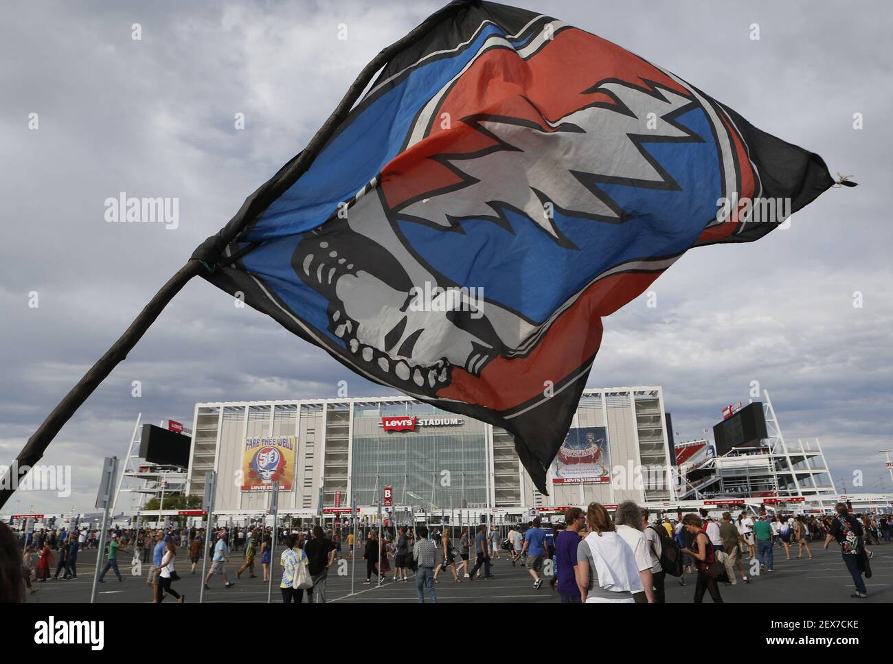 A Grateful Dead flag flies in the parking lot before the Grateful Dead ...