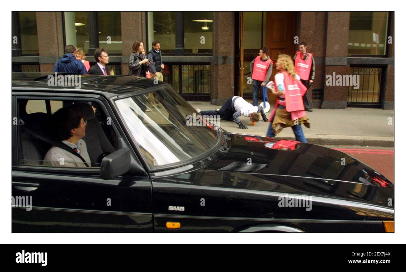Myles Anderson rolled an orange one mile through the city of London in ...