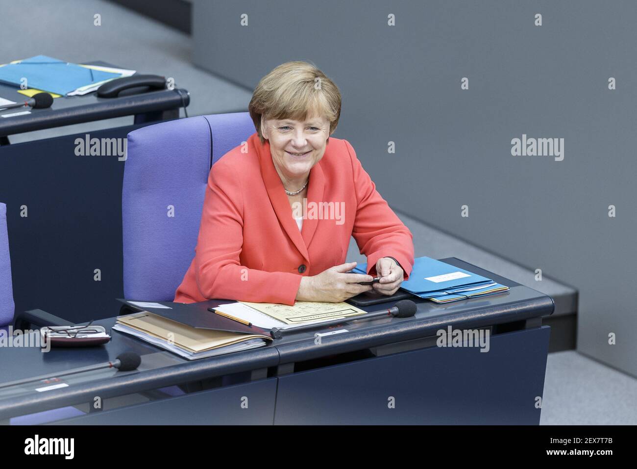 Special session of the German Parliament - consultation of government ...