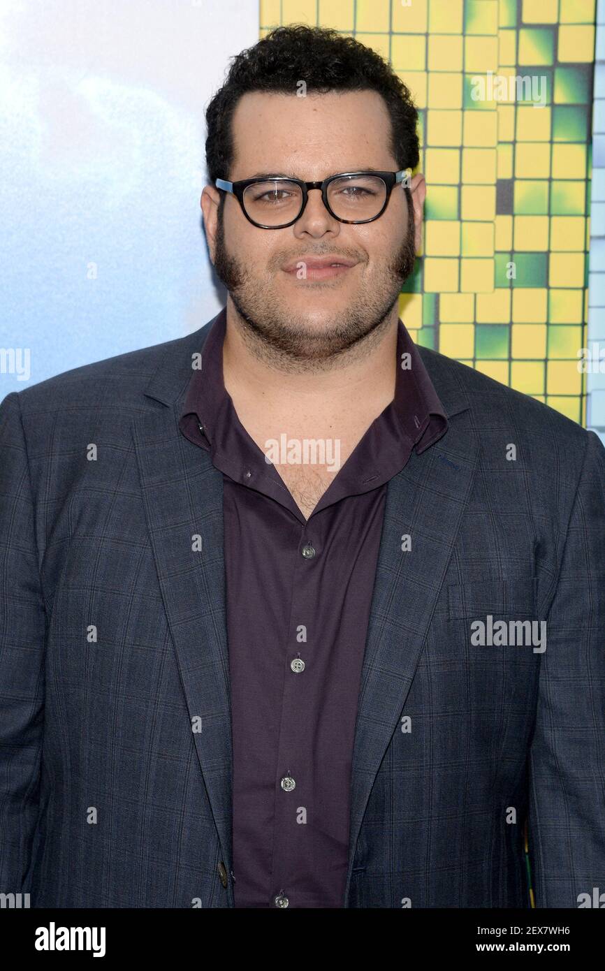 Actor Josh Gad attends the 'Pixels' New York Premiere at the Regal E ...