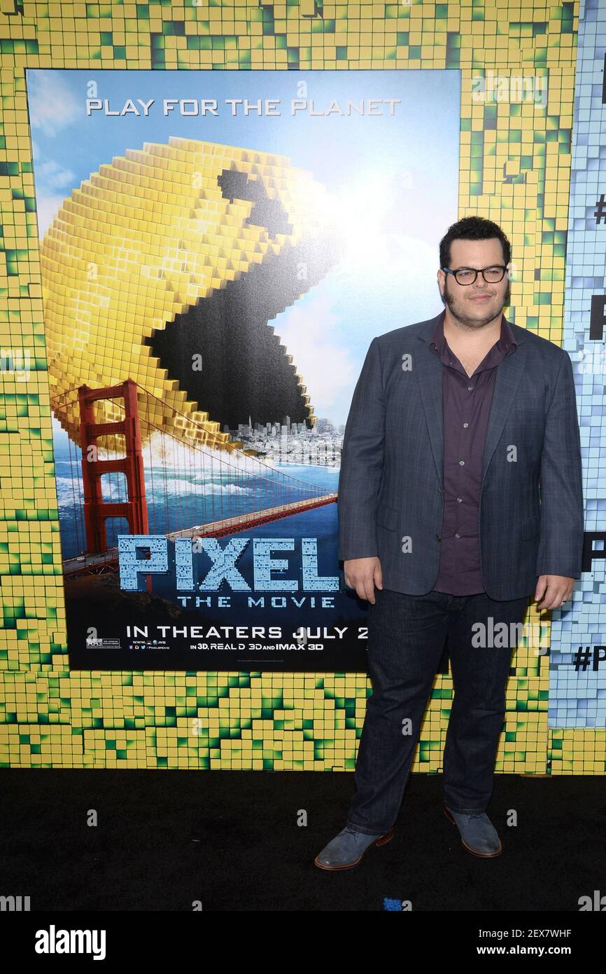 Actor Josh Gad attends the 'Pixels' New York Premiere at the Regal E ...