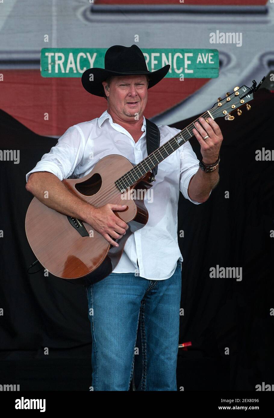 19 July 2015 - Morristown, Ohio - Country music artist TRACY LAWRENCE ...