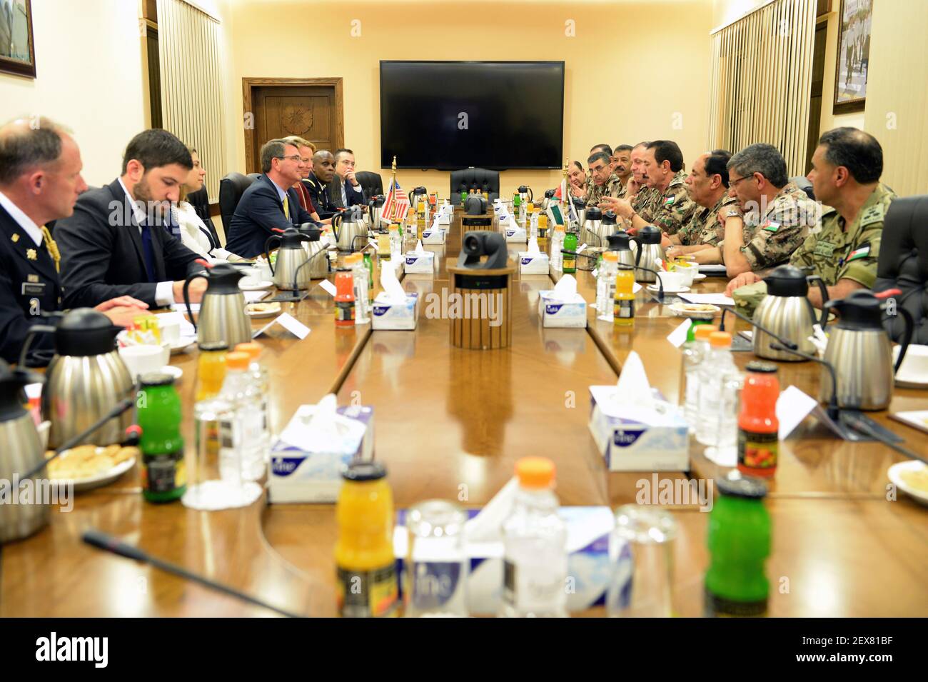 Secretary of Defense Ash Carter meets Jordanian Military Leadership at ...
