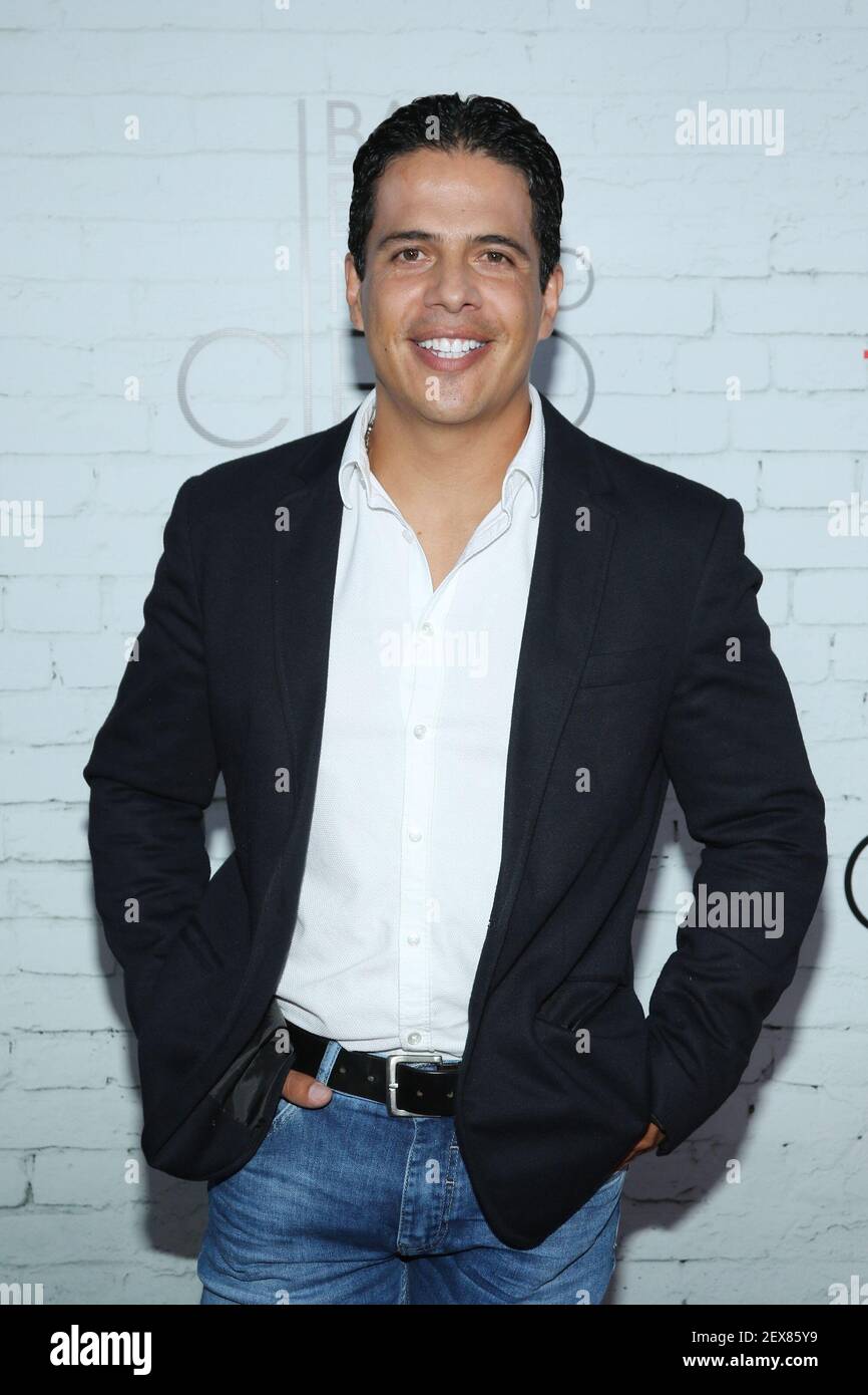 Cielo flores hi-res stock photography and images - Alamy