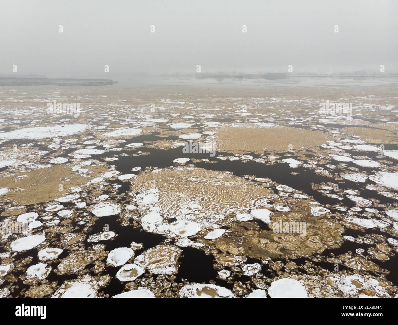 Ice floes and fog hi-res stock photography and images - Alamy