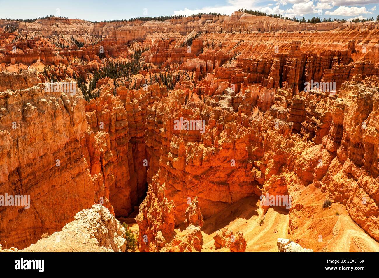 Sandstone spires hi-res stock photography and images - Alamy