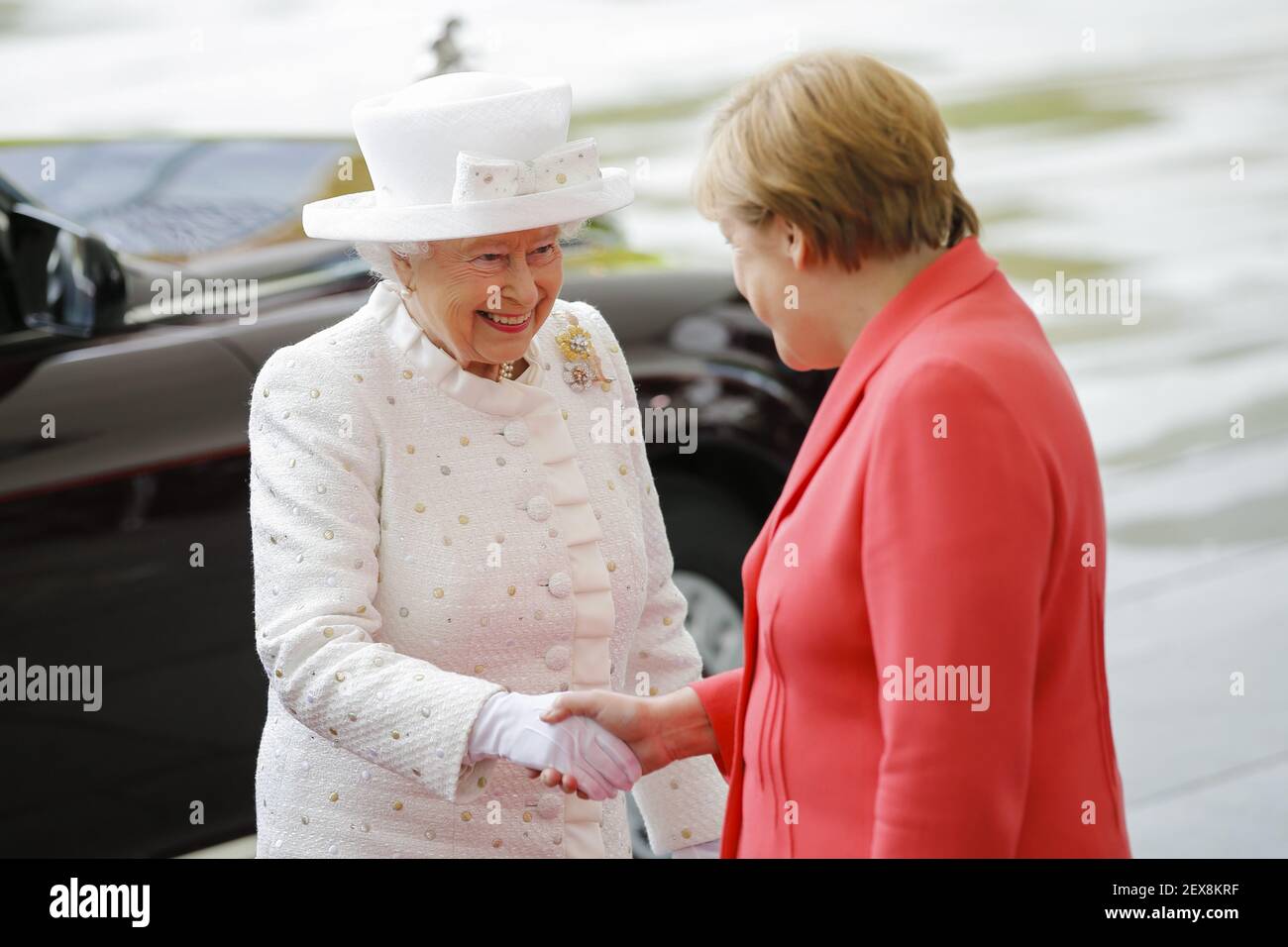 Queen Elizabeth II and Prince Philip is welcomed by German Chancellor ...