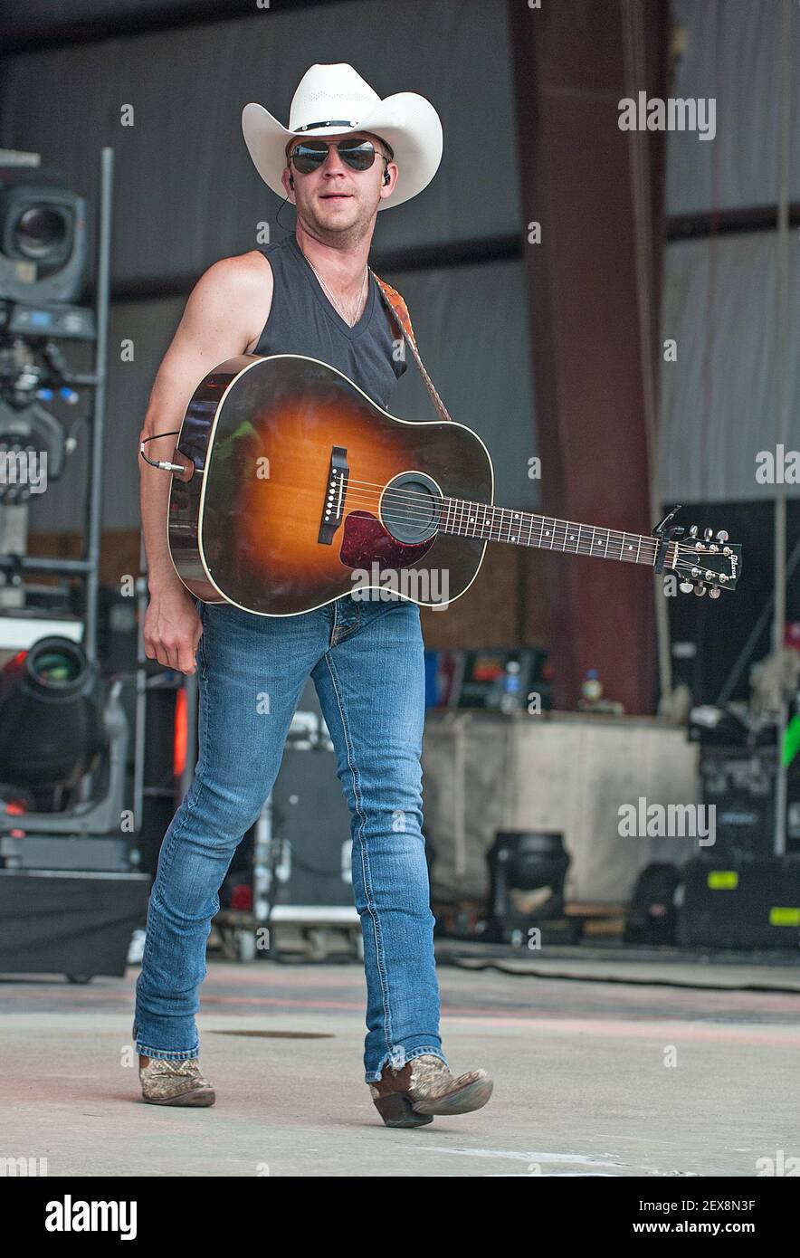 16 July 2015 - Morristown, Ohio - Country music artist JUSTIN MOORE ...