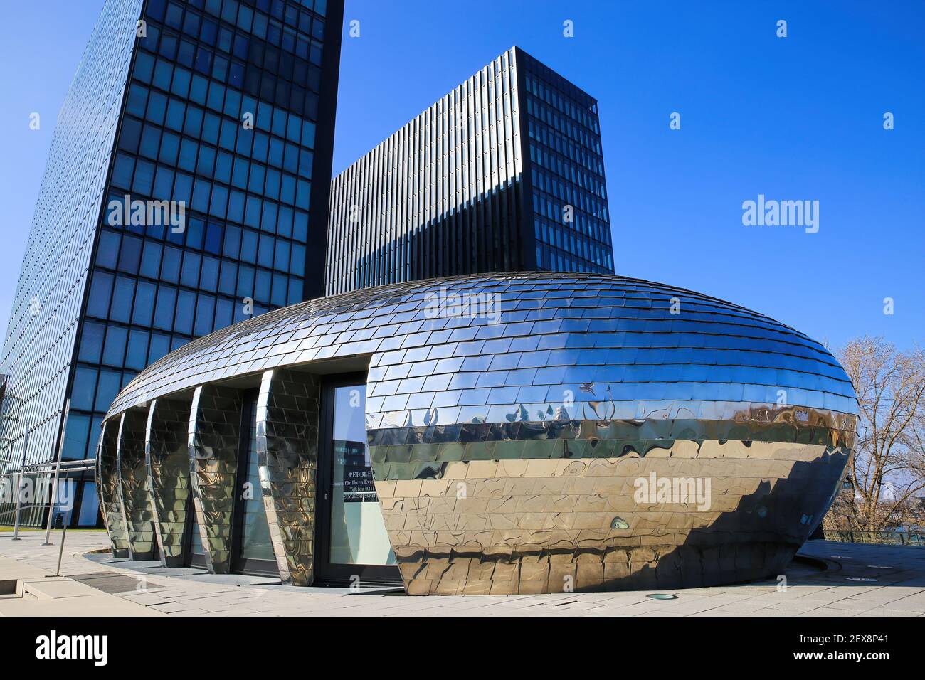 Shiny pebble hi-res stock photography and images - Alamy