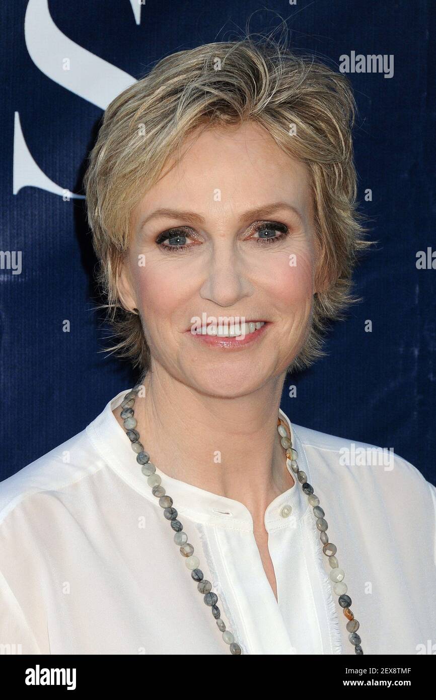 10 August 2015 - West Hollywood, California - Jane Lynch. CBS, CW ...