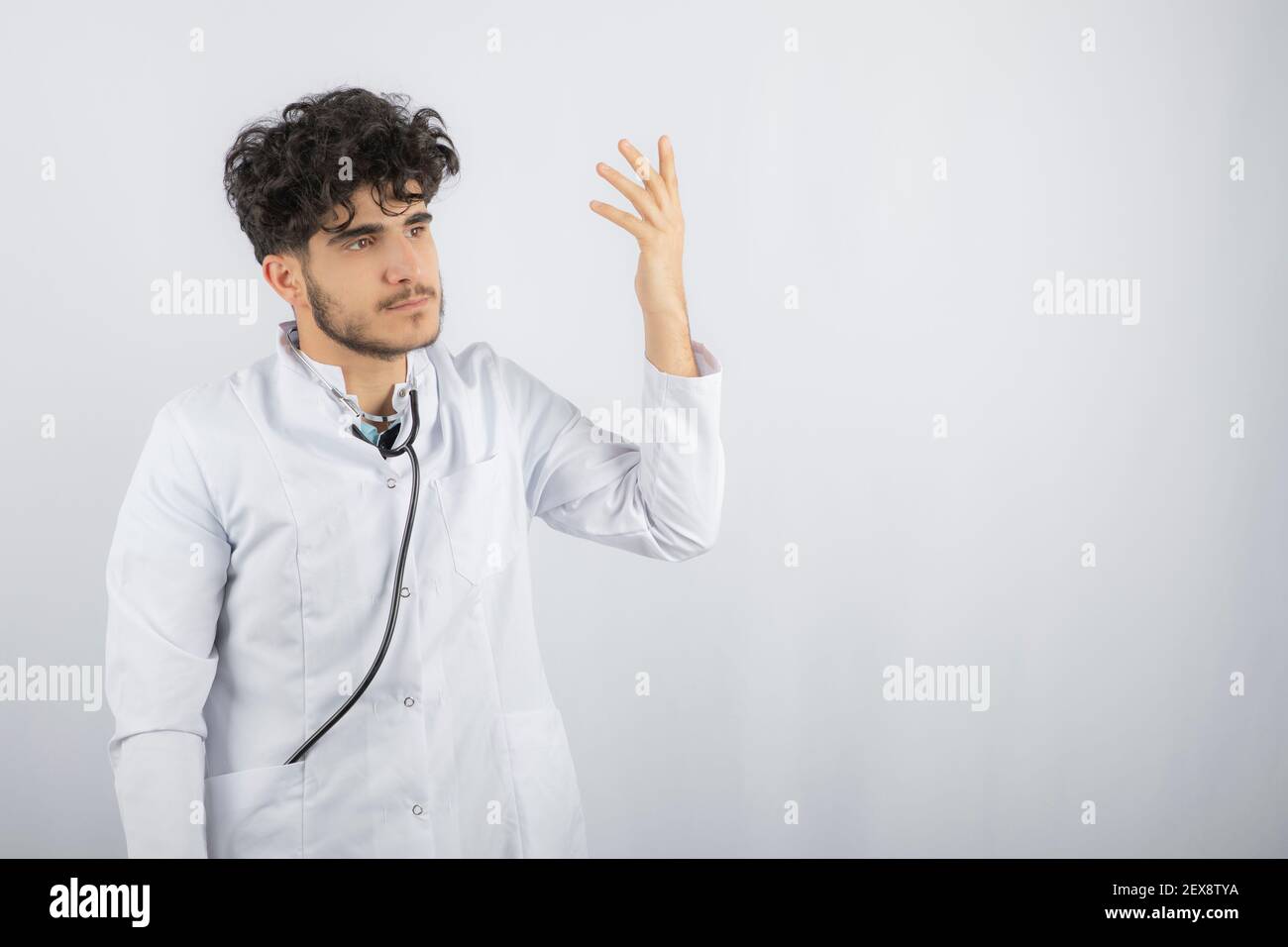 Doctor gesture dont know hi-res stock photography and images - Alamy
