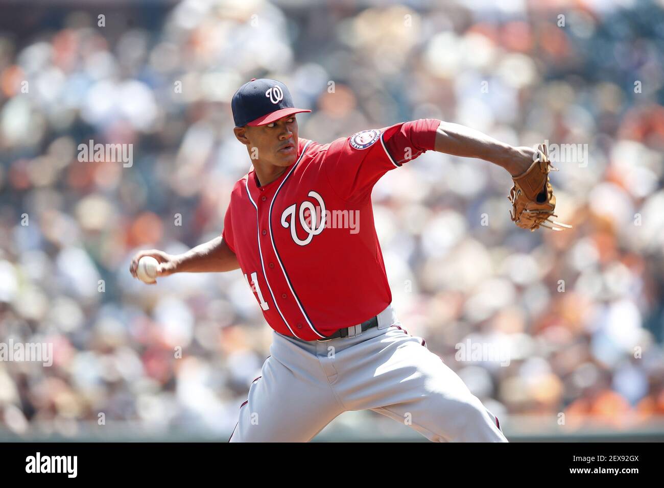 Washington Nationals starting pitcher Joe Ross (41) throws against the ...