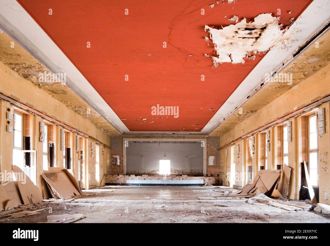 Empty barracks hi-res stock photography and images - Alamy