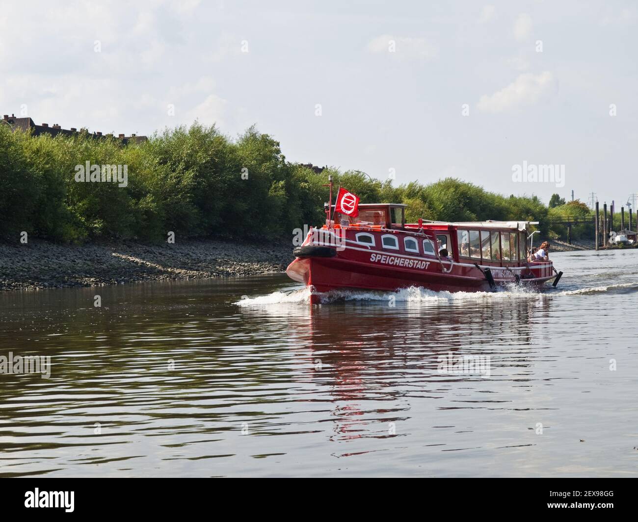 Port line hi-res stock photography and images - Alamy