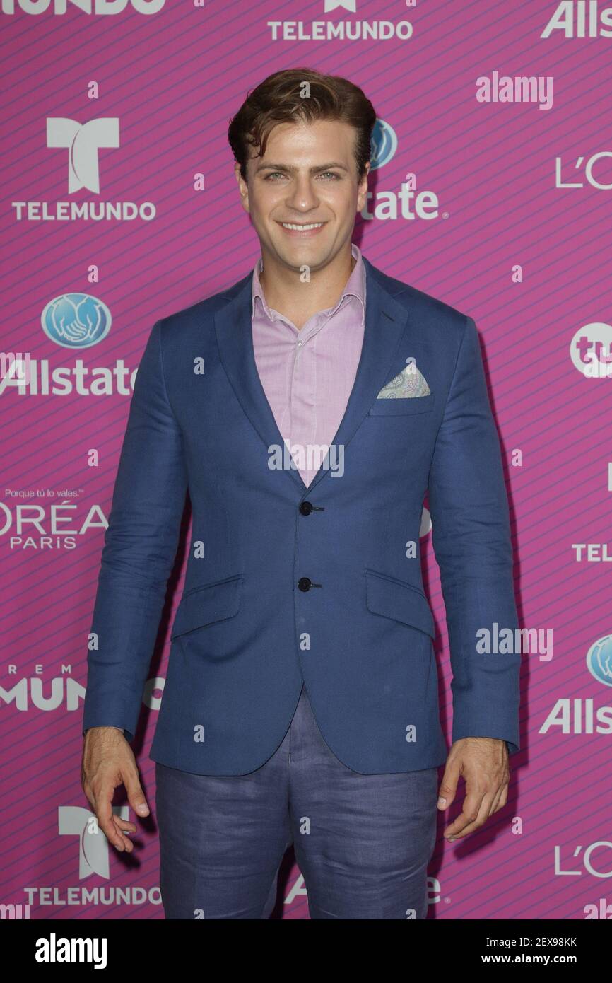 MIAMI,FL-AUGUST 20: Pablo Azar arrives at Telemundo's 'Premio Tu Mundo ...
