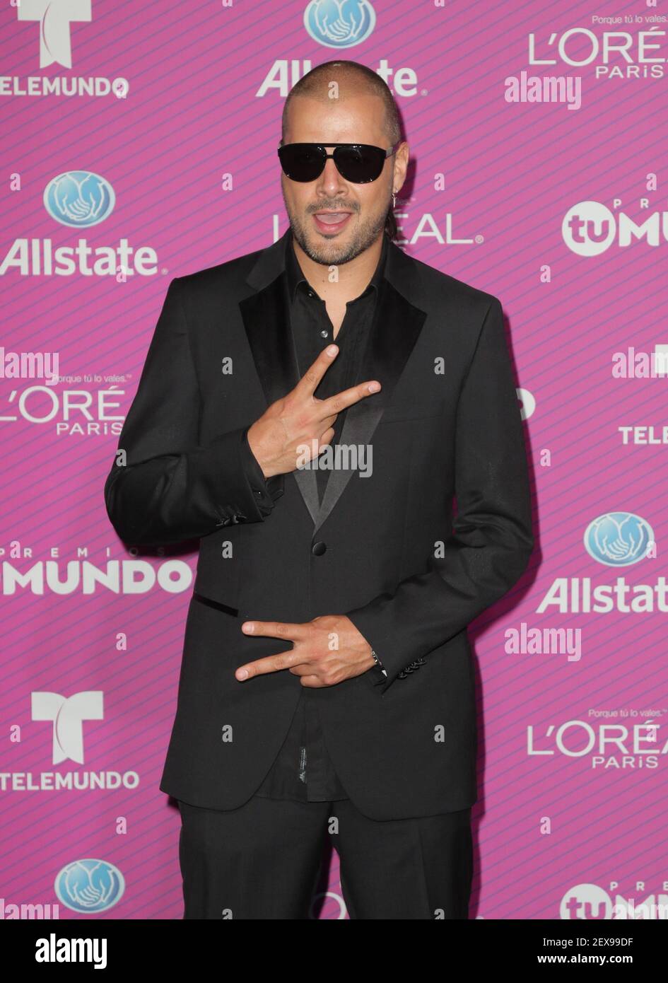 MIAMI,FL-AUGUST 20: Tommy Vazquez arrives at Telemundo's 'Premio Tu ...
