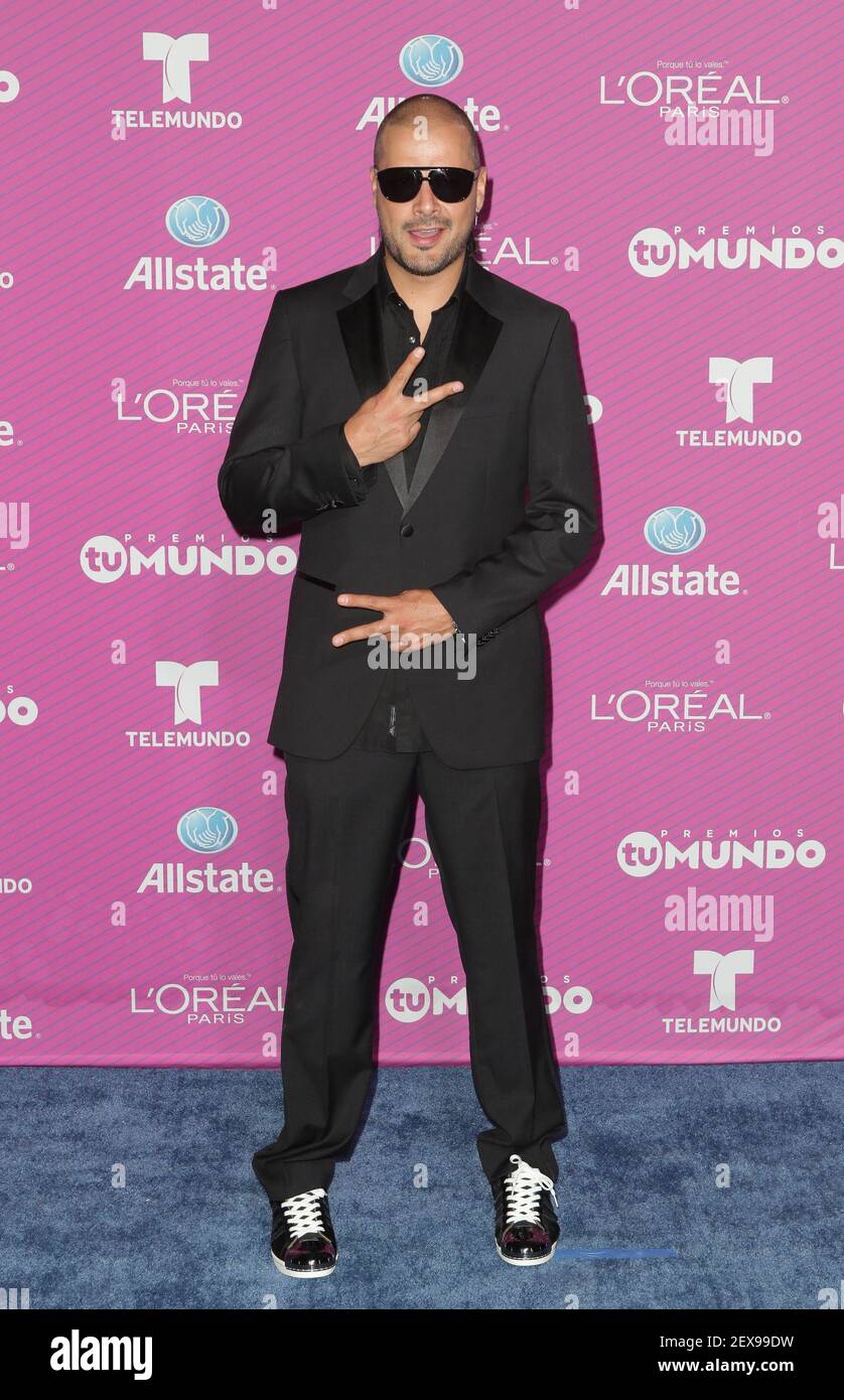 MIAMI,FL-AUGUST 20: Tommy Vazquez arrives at Telemundo's 'Premio Tu ...