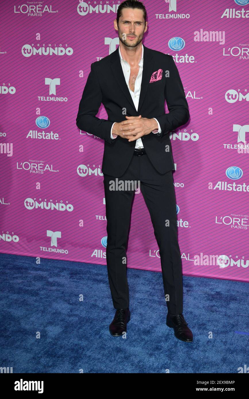 MIAMI, FL- AUGUST 20: Latin Artist Sergio Mur arrives at Telemundo's ...