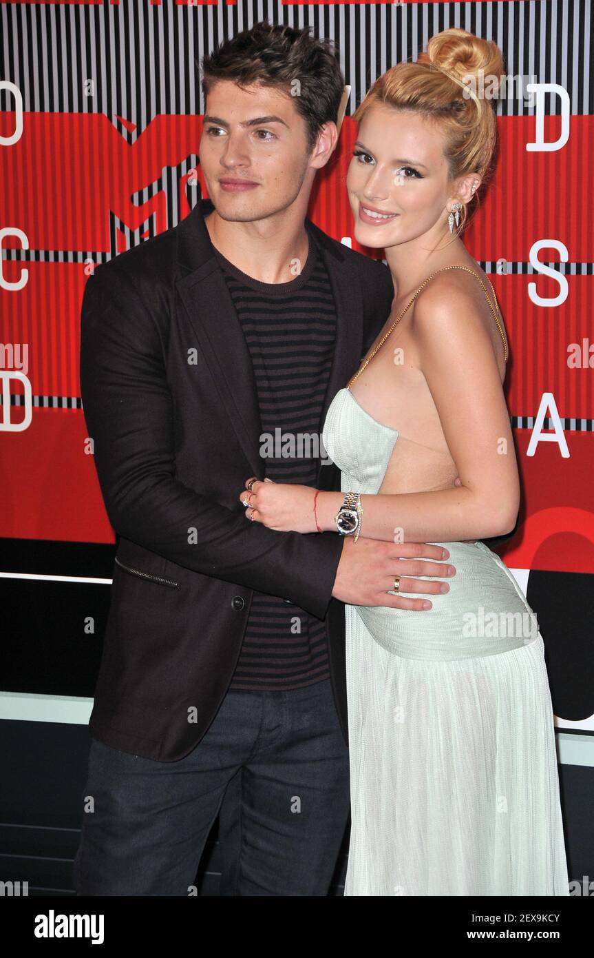 Gregg Sulkin, Bella Thorne arrives at the 2015 MTV Video Music Awards ...