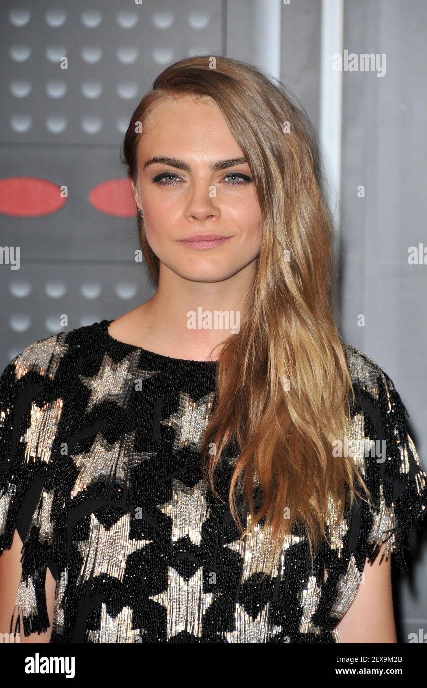 Cara Delevingne arrives at the 2015 MTV Video Music Awards held at ...