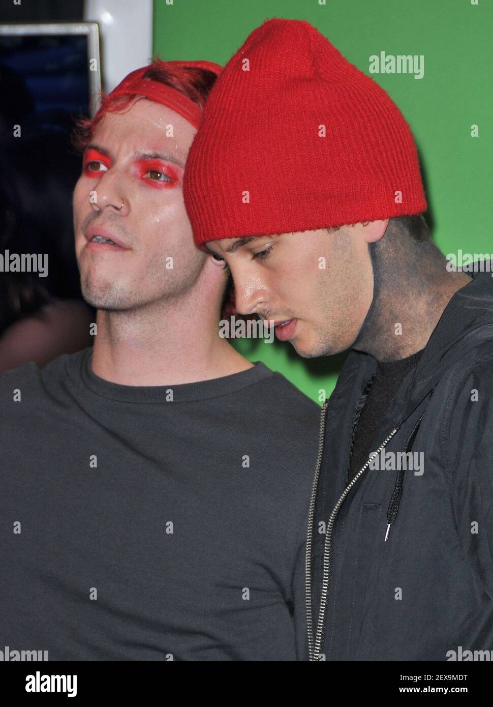 (L-R) Twenty One Pilots - Josh Dun and Tyler Joseph at the 2015 MTV ...