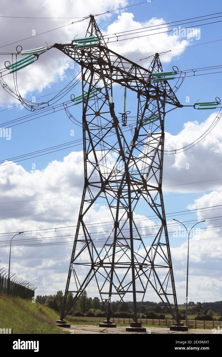Electric pylon hi-res stock photography and images - Alamy