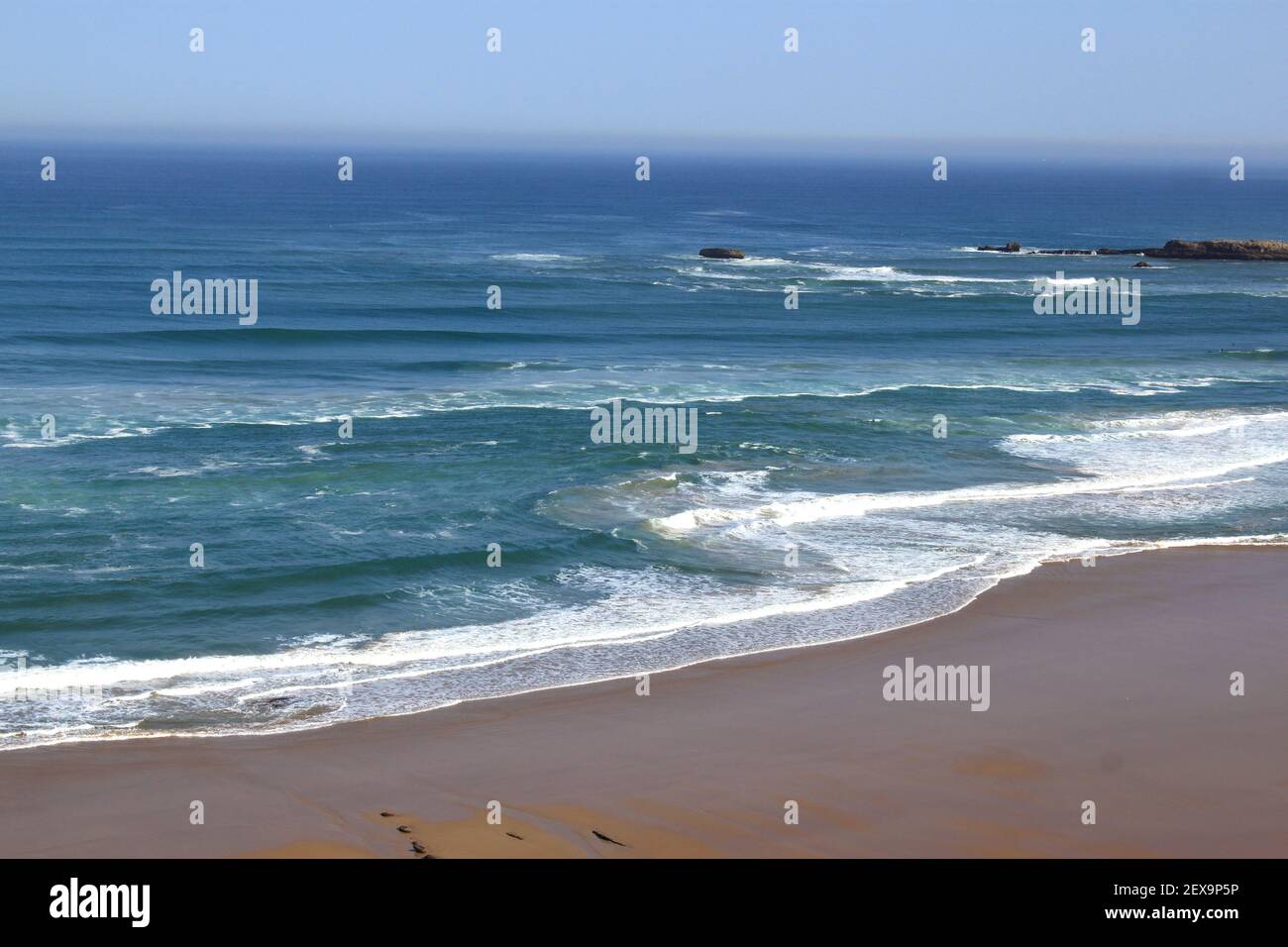 Beachfront perspective hi-res stock photography and images - Alamy
