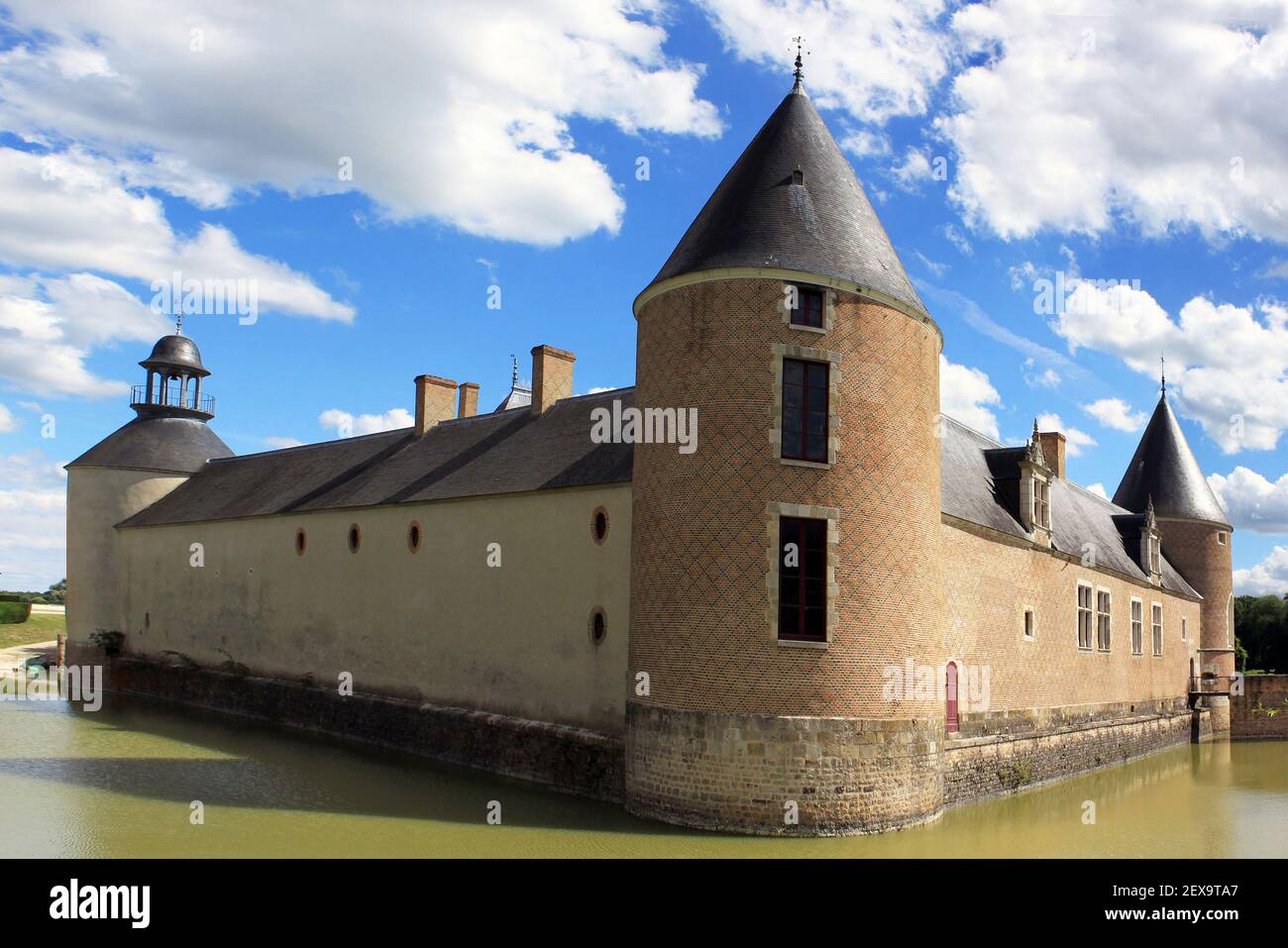 Chamerolles castle hi-res stock photography and images - Alamy