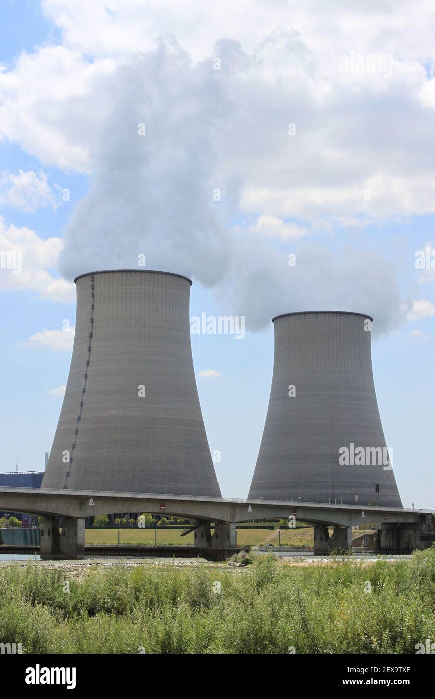 Nuclear fire hi-res stock photography and images - Alamy