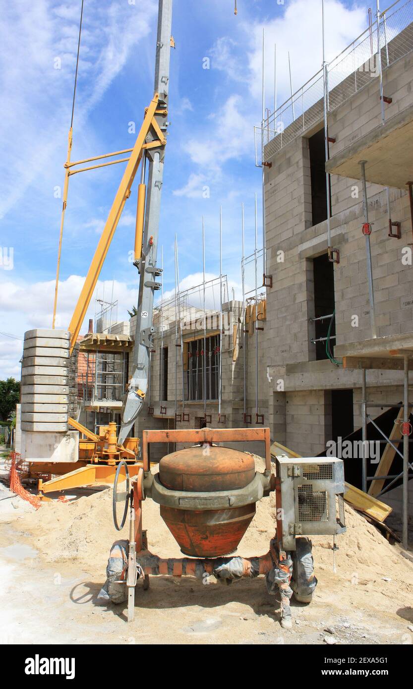 Arranges real hi-res stock photography and images - Alamy