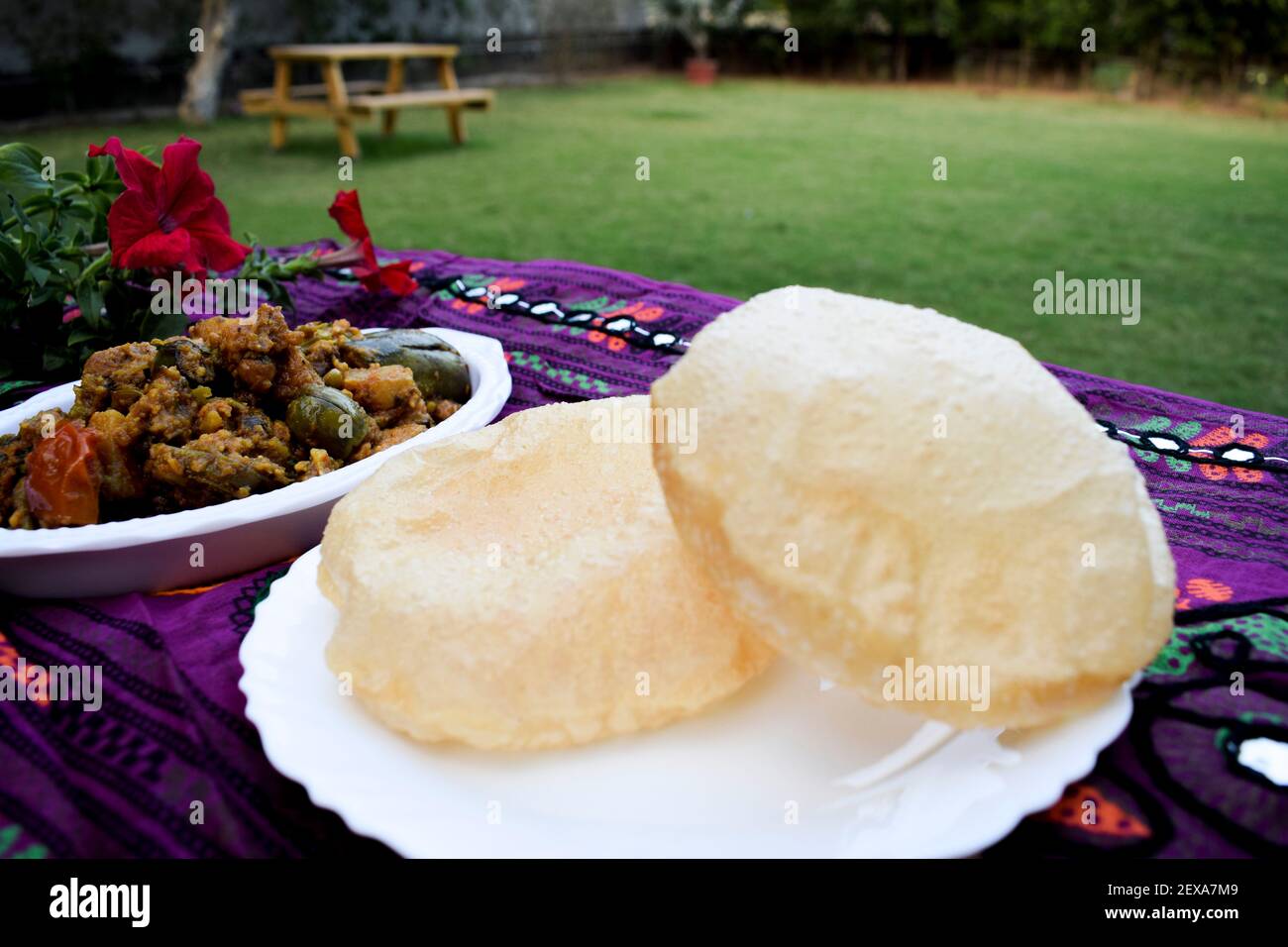 Surati papdi hi-res stock photography and images - Alamy