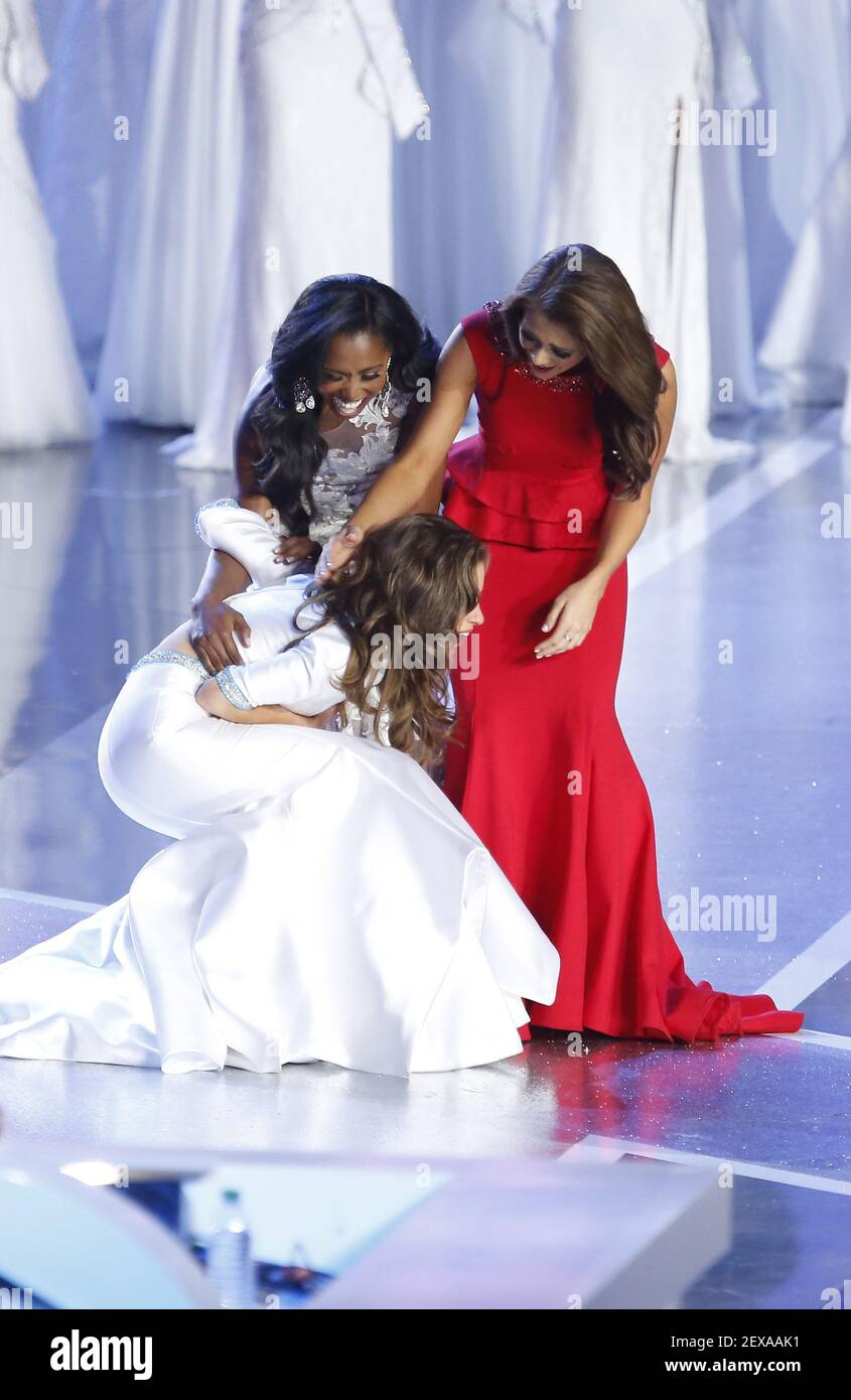 13 September 2015 - Atlantic City, NJ- Miss America, Betty Cantrell ...