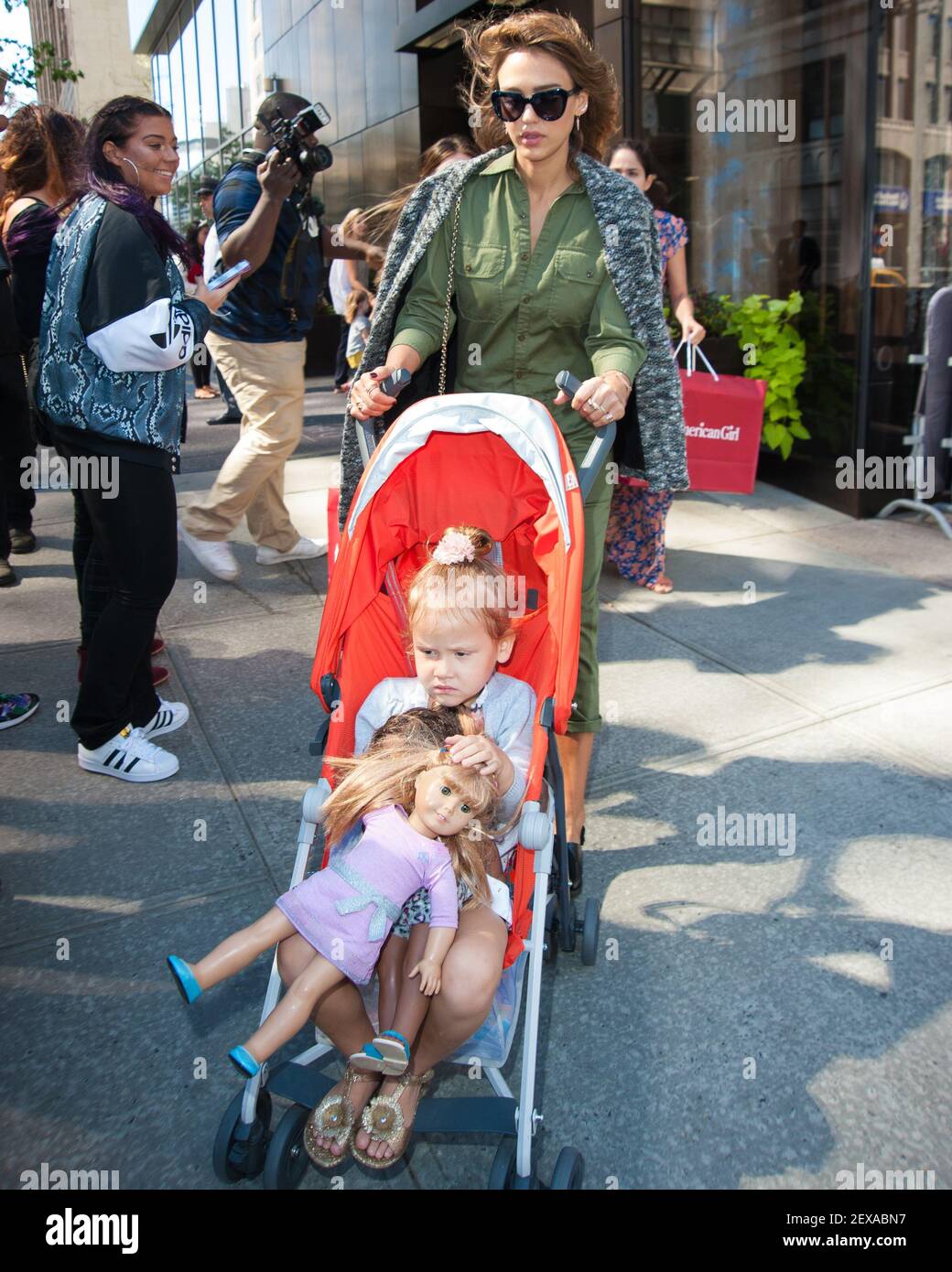 Jessica Alba and Haven Warren out and about in New York City (Photo by ...