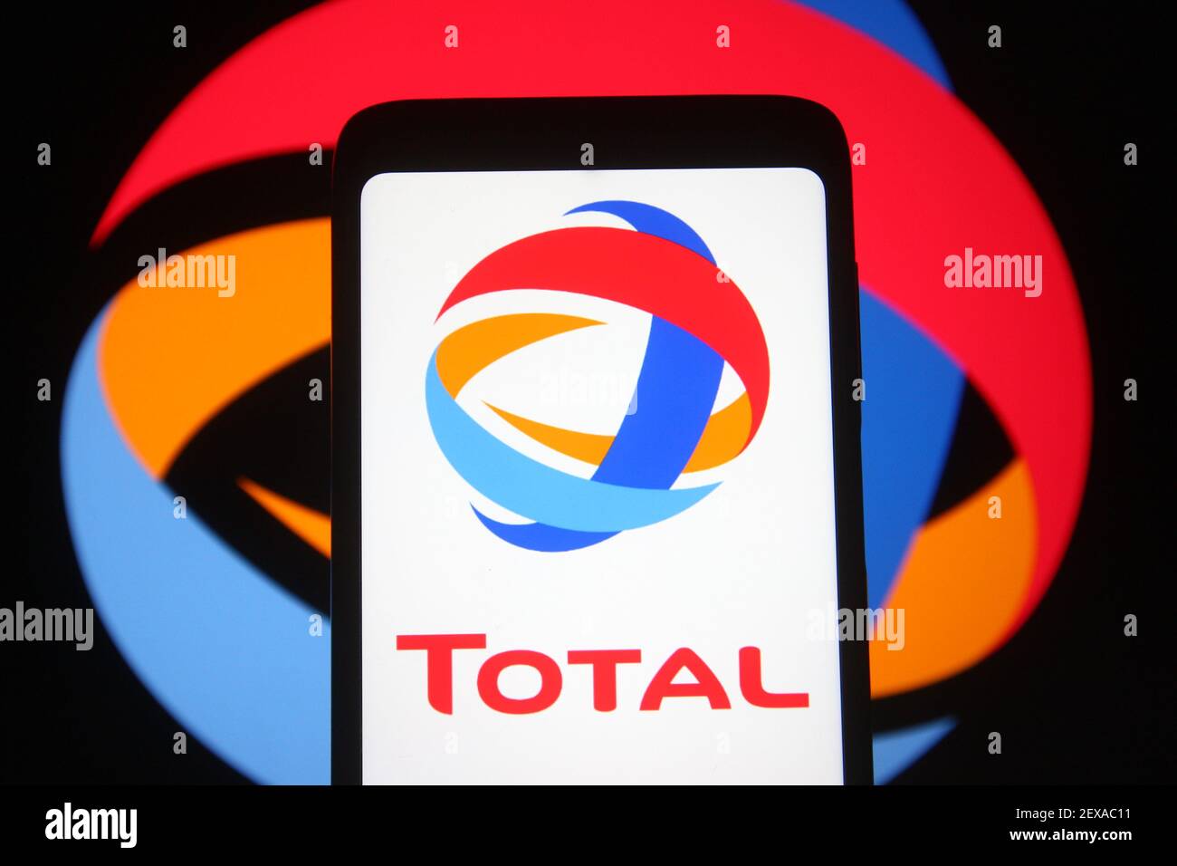 Total logo hi-res stock photography and images - Alamy