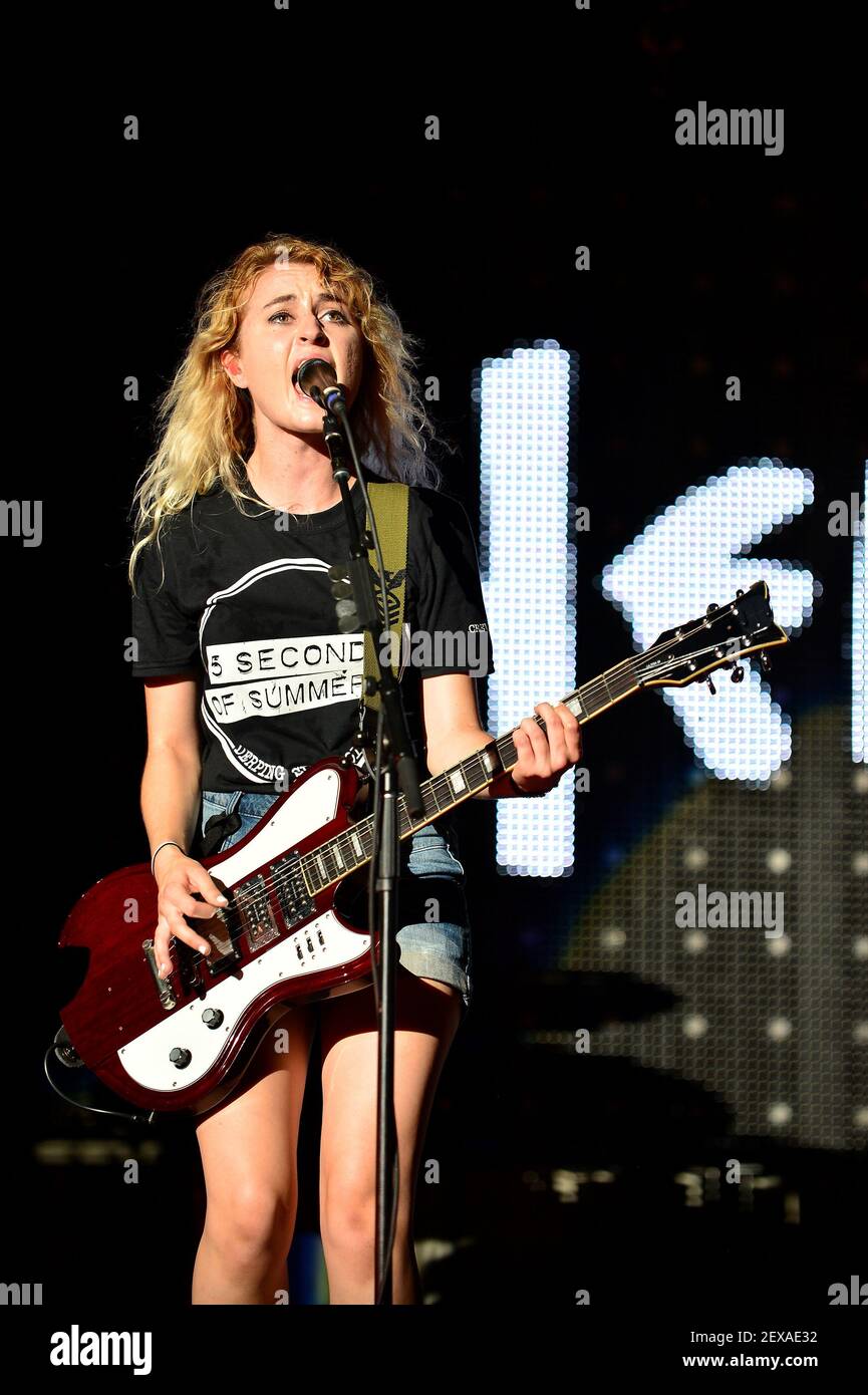 Miranda Mille of Hey Violet perform as a supporting act for 5 second of ...