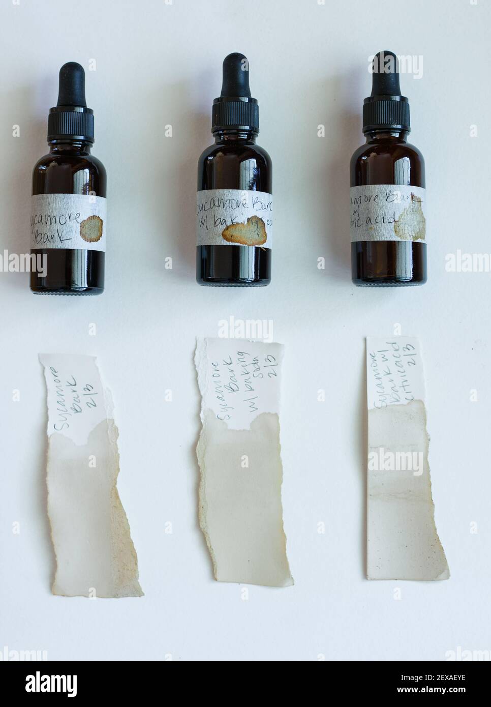 Amber sample bottles hi-res stock photography and images - Alamy