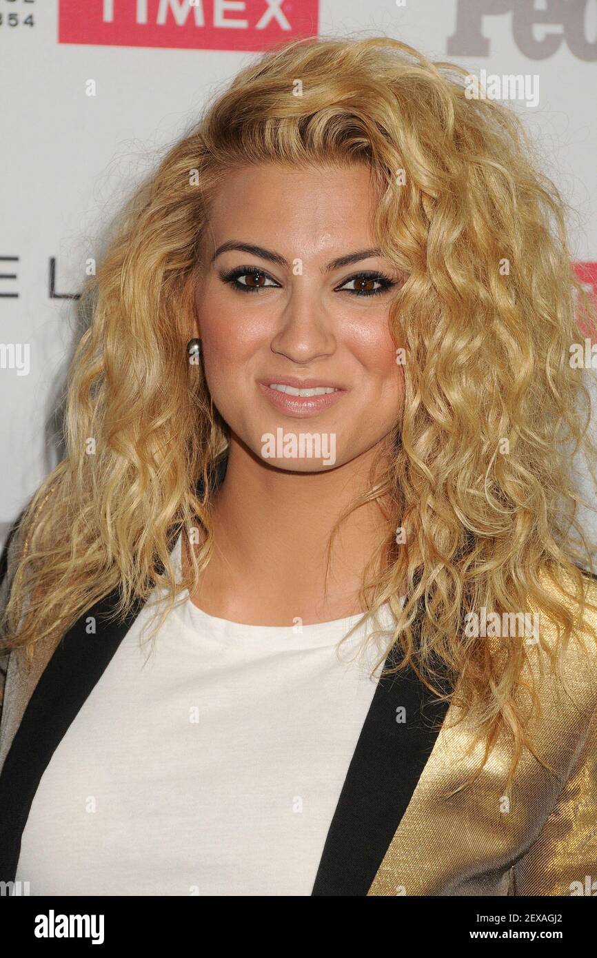 16 September 2015 - West Hollywood, California - Tori Kelly. People ...