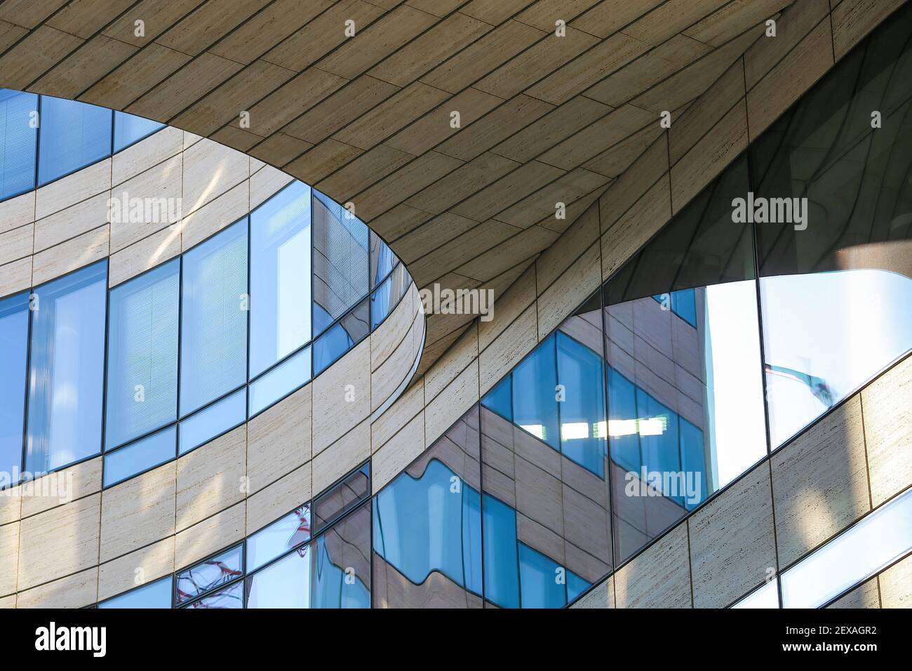Curved ceiling hi-res stock photography and images - Alamy