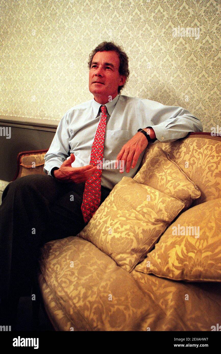 ALEX ALLEN JANUARY 2000 THE NEW GOVERNMENT e.ENVOY. AT THE CABINATE ...