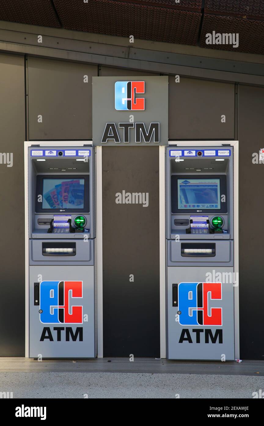 Modern banking machines atm hi-res stock photography and images - Alamy