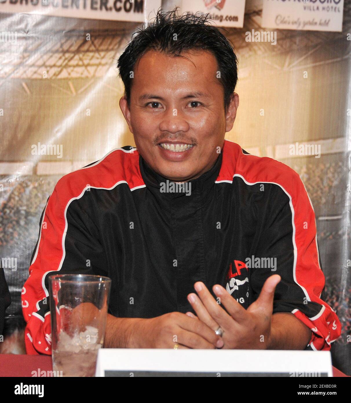 ALA Boxing Gym Manager Edito Villamor at the Pinoy Pride 33 ...