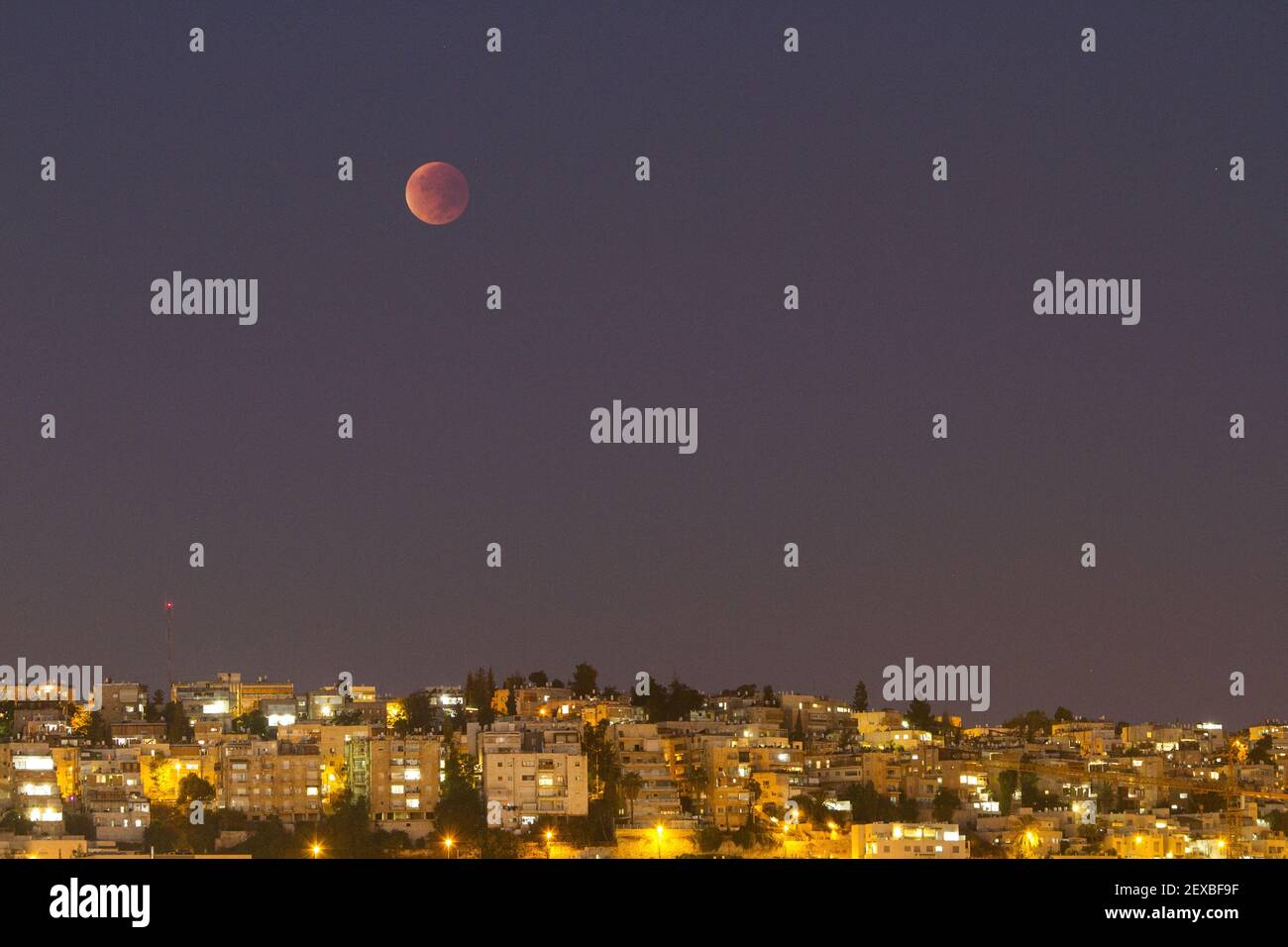 September moon field hi-res stock photography and images - Alamy