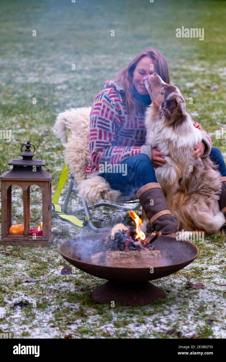 Australian campfire fun hi-res stock photography and images - Alamy