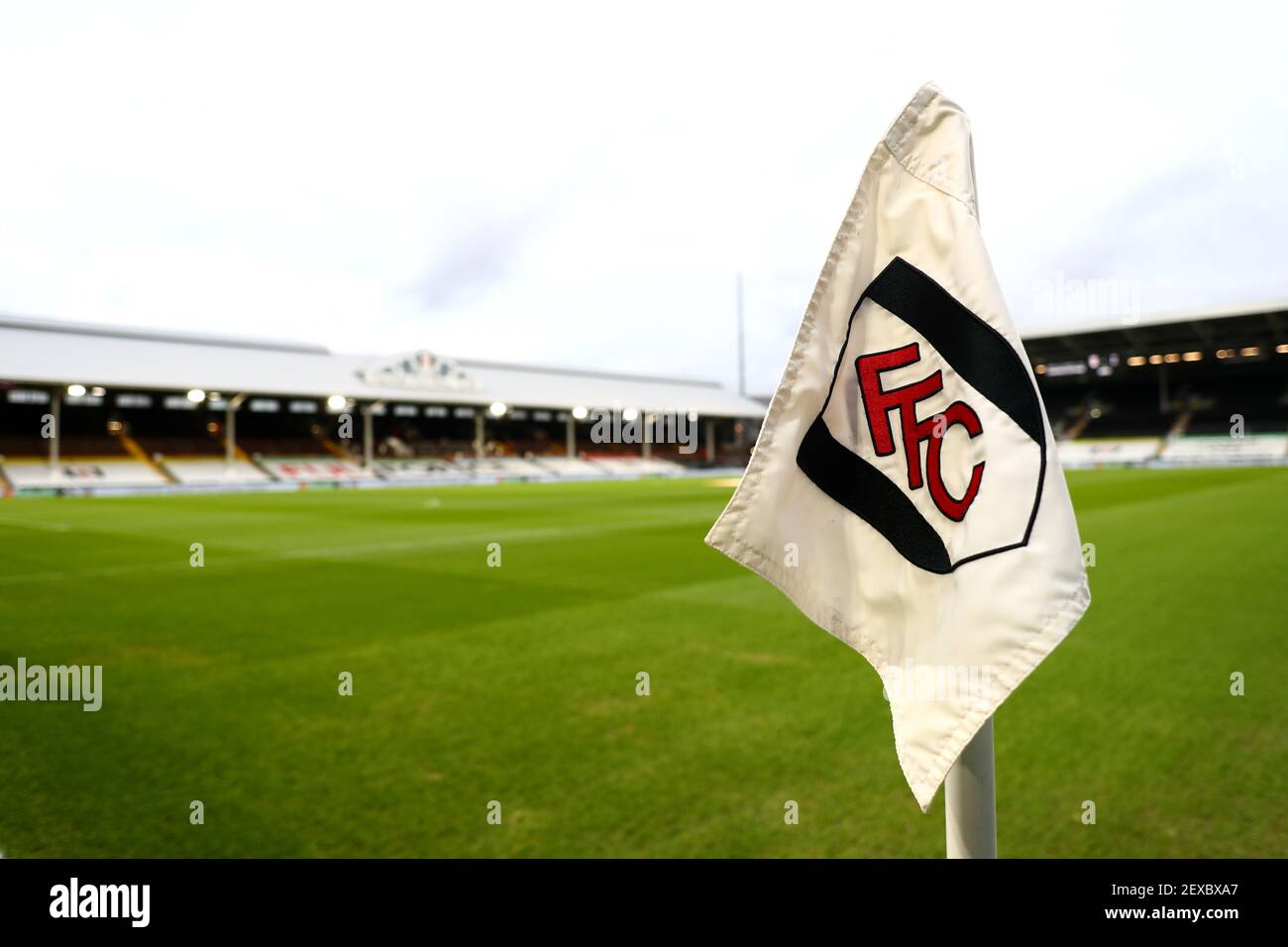 Corner flag craven cottage hi-res stock photography and images - Alamy