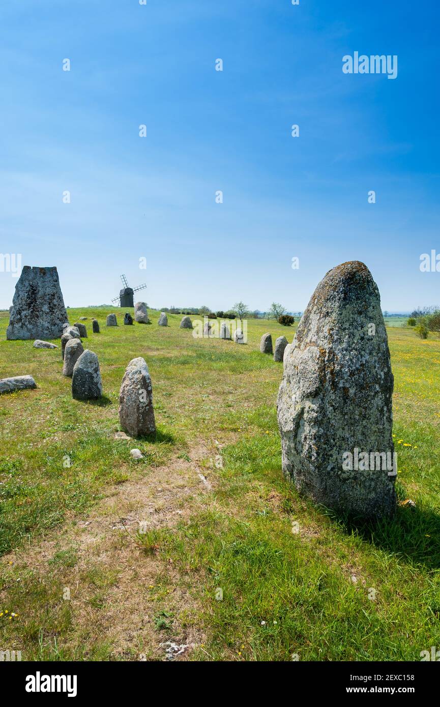 Burial site prehistoric hi-res stock photography and images - Alamy