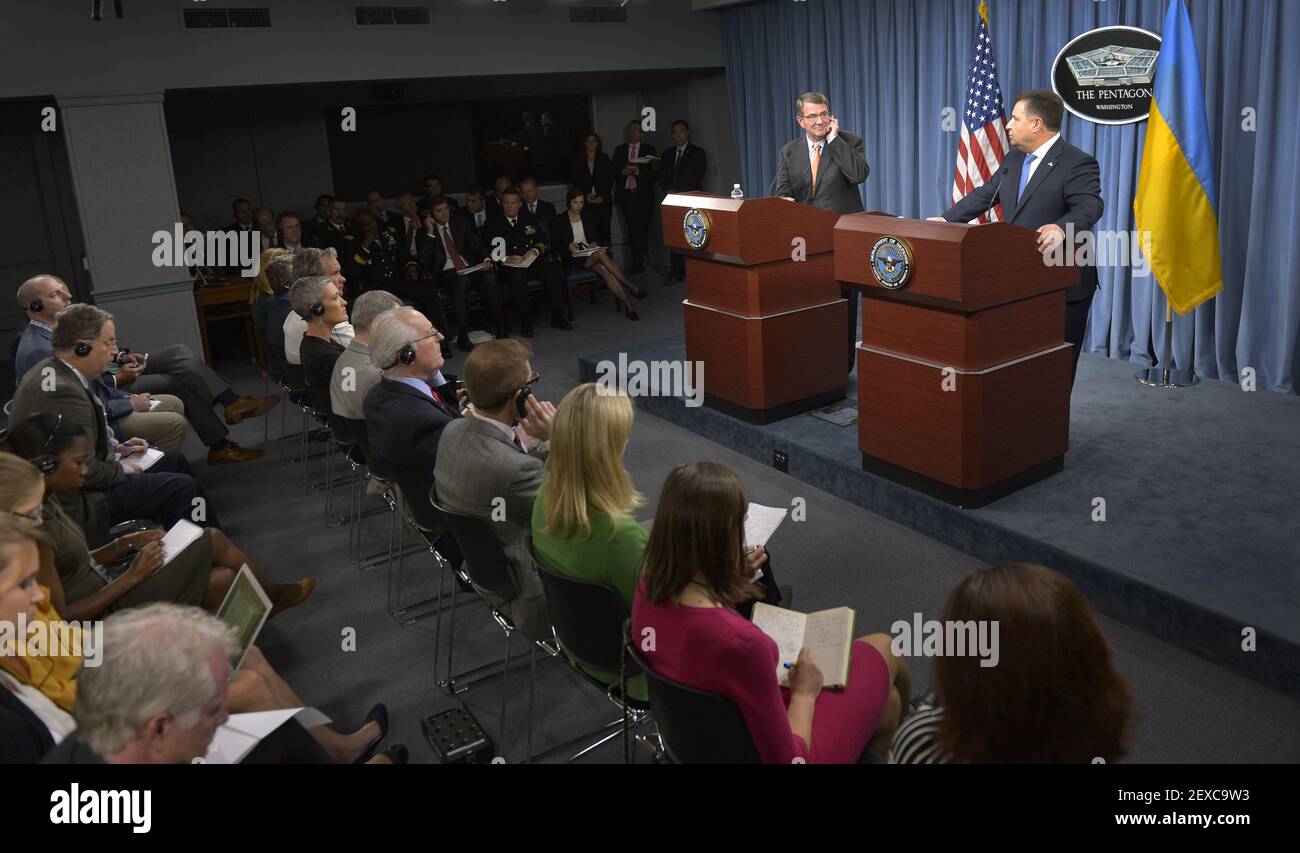 Secretary of Defense Ash Carter and Ukraine's Minister of Defense ...