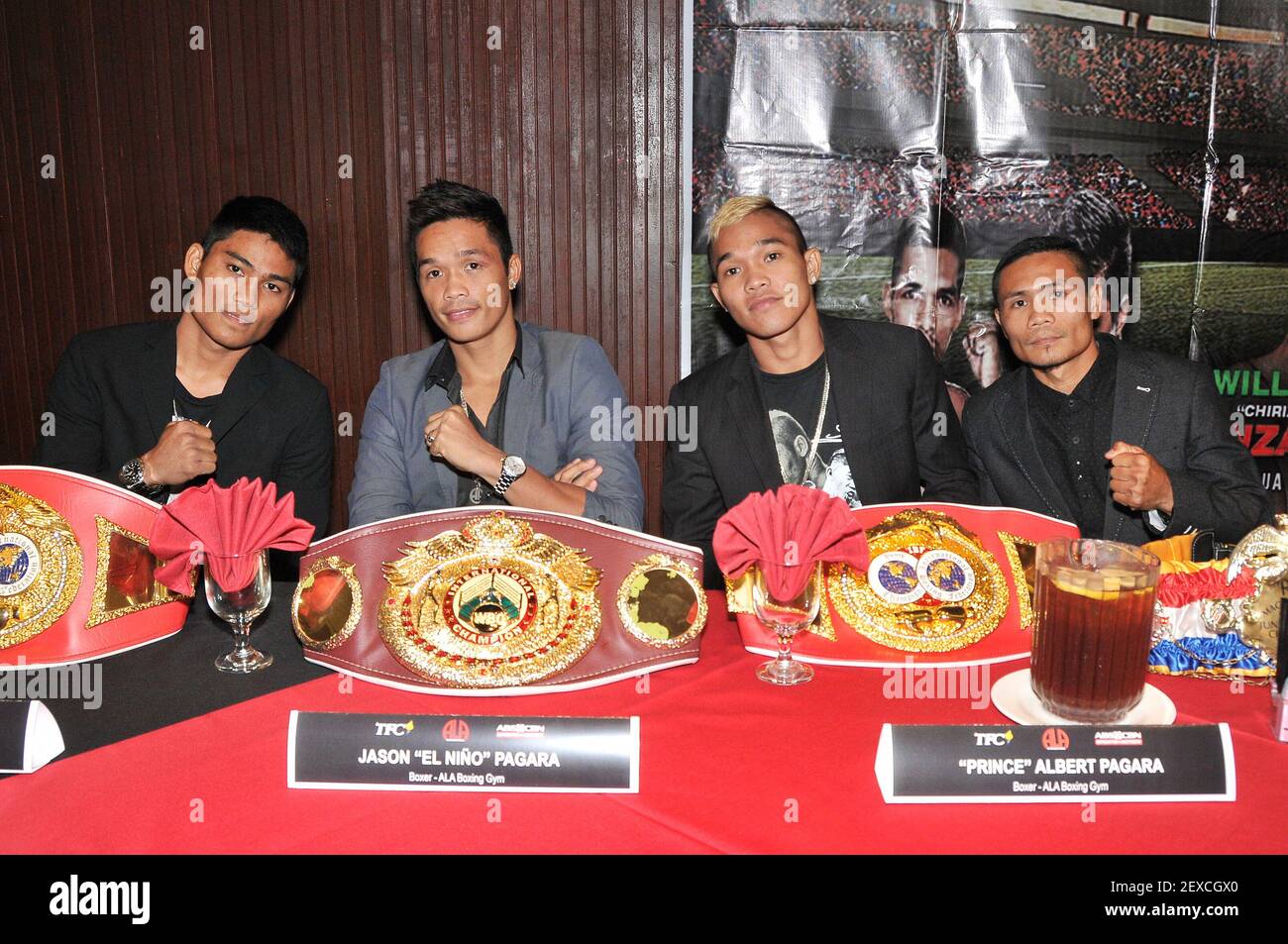 (L-R) Boxers from the Philippines Mark "Magnifico" Magsayo, Jason "El ...