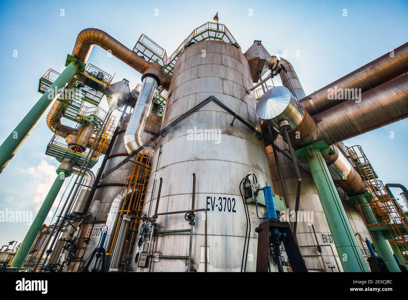 Fossil fuels and global warming hi-res stock photography and images - Alamy