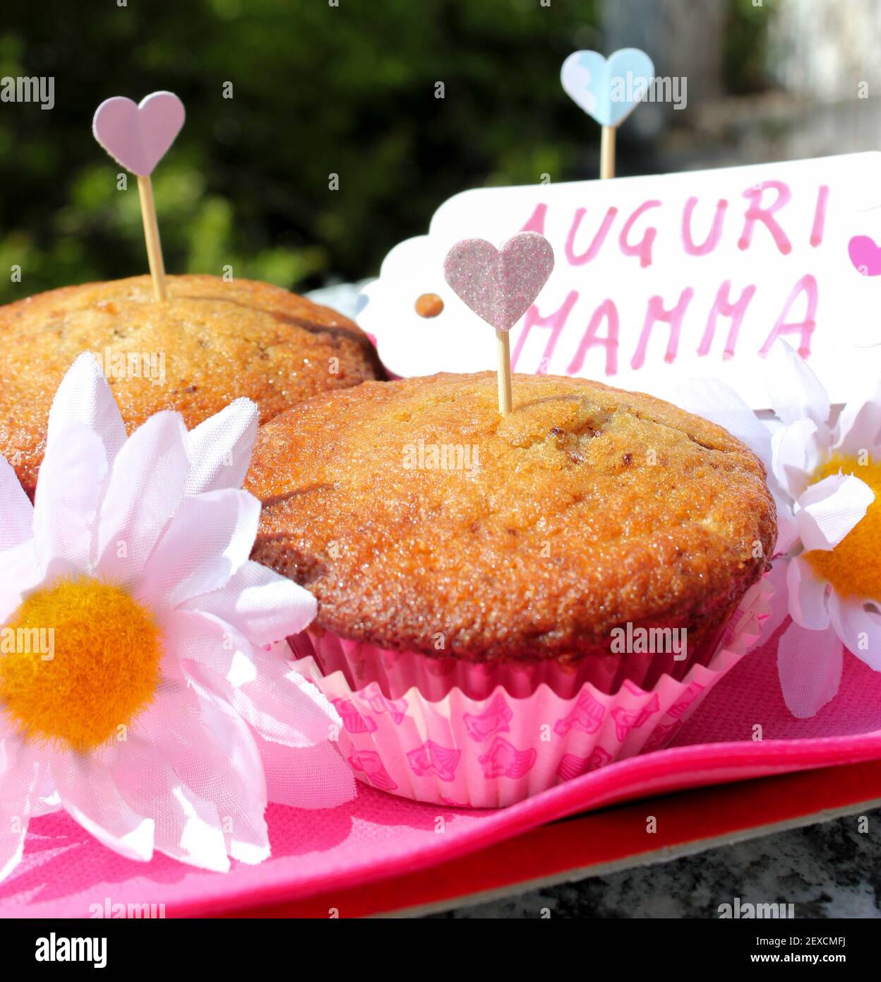 Surprise pastries hi-res stock photography and images - Alamy