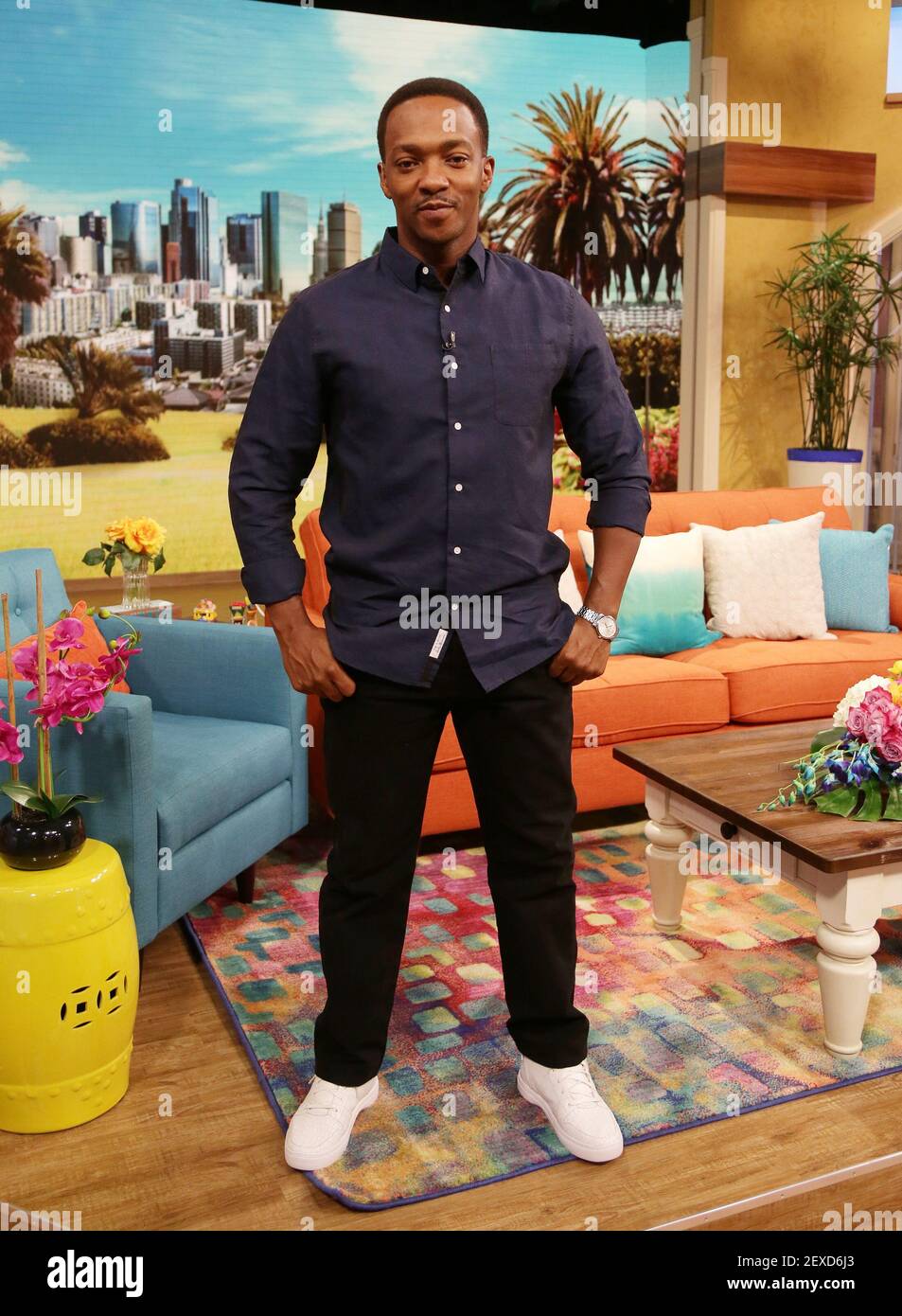 MIAMI,FL - OCTOBER 29: Anthony Mackie is seen on the set of Despierta ...